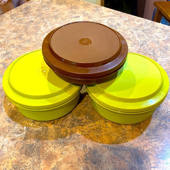 Tupperware | Kitchen | Vintage Tupperware Seal And Serve | Poshmark